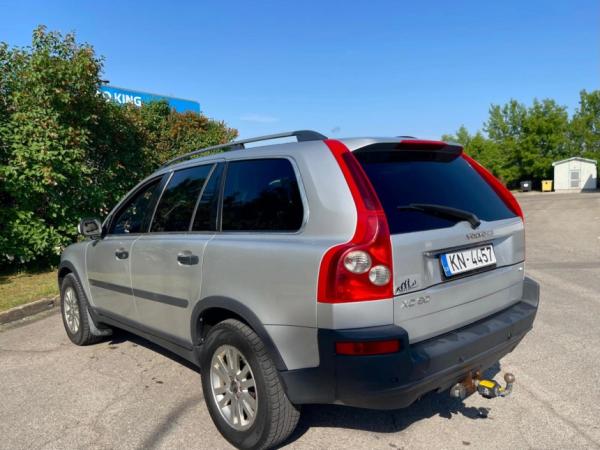 Grey Volvo XC90 2004 in Riga, with an engine capacity of 2.40 L and mileage of 0 thousand km for 4900 €, photo 4 on AUTOMOTO.COM.LV