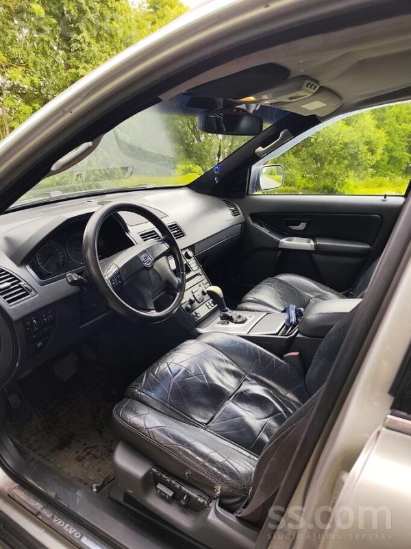 Pelēks Volvo XC90 2004 Jelgava, ar dzinēja tilpumu 2.40 L un nobraukumu 478 tūkst. km par 2800 €, foto 3 vietnē AUTOMOTO.COM.LV