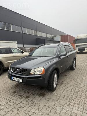 Pelēks Volvo XC90 2004 Rīga, ar dzinēja tilpumu 2.40 L un nobraukumu 354 tūkst. km par 5000 €, foto  vietnē AUTOMOTO.COM.LV