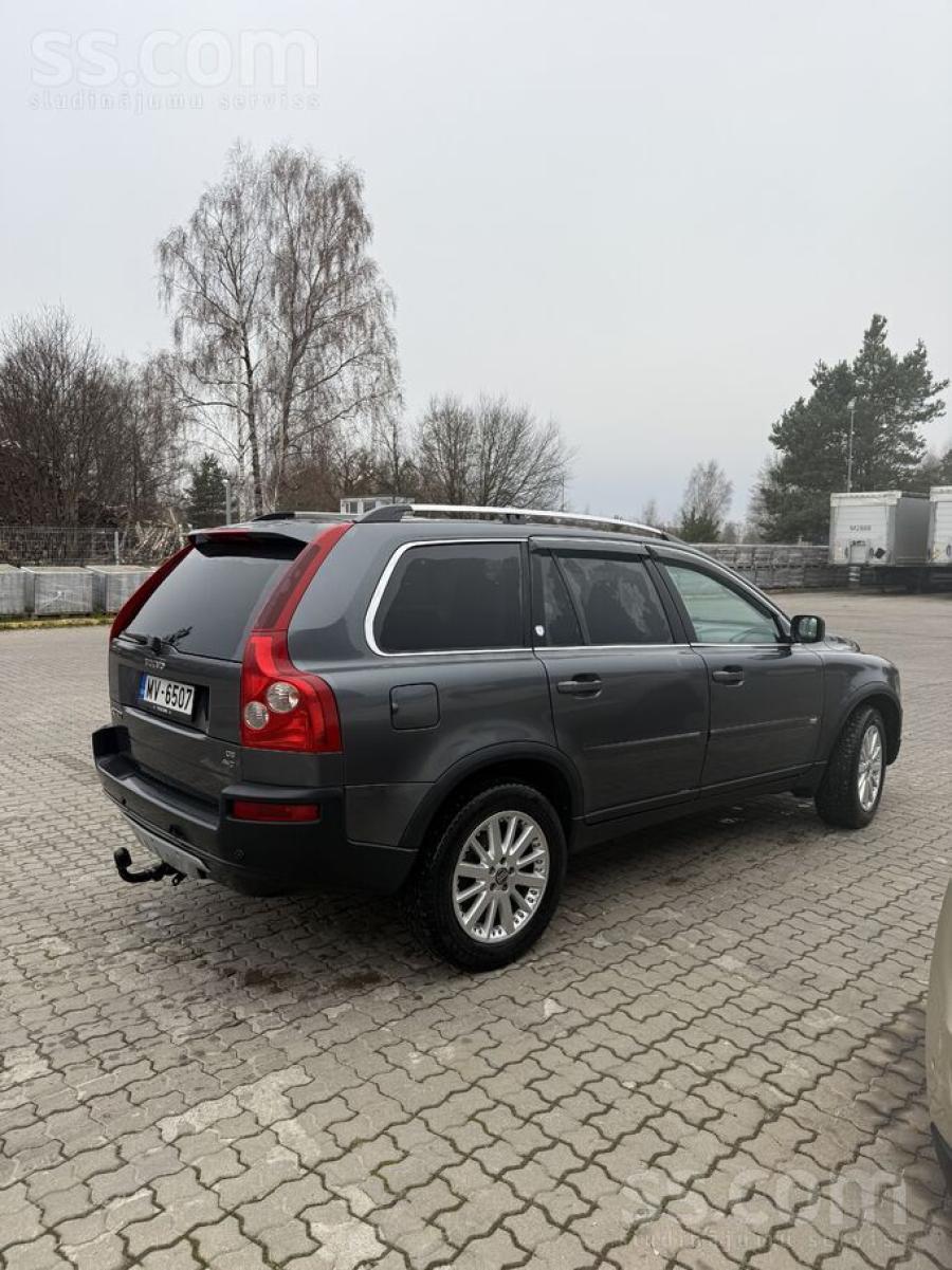 Pelēks Volvo XC90 2004 Rīga, ar dzinēja tilpumu 2.40 L un nobraukumu 354 tūkst. km par 5000 €, foto 5 vietnē AUTOMOTO.COM.LV