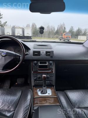Pelēks Volvo XC90 2004 Rīga, ar dzinēja tilpumu 2.40 L un nobraukumu 354 tūkst. km par 5000 €, foto 6 vietnē AUTOMOTO.COM.LV