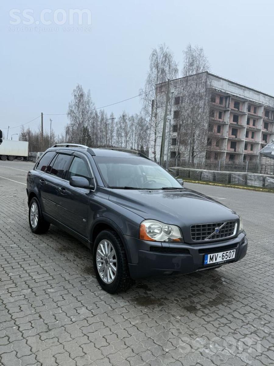 Pelēks Volvo XC90 2004 Rīga, ar dzinēja tilpumu 2.40 L un nobraukumu 354 tūkst. km par 5000 €, foto 10 vietnē AUTOMOTO.COM.LV