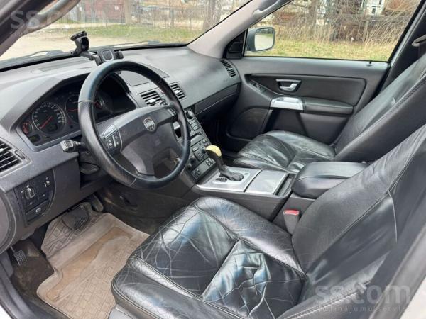 Pelēks Volvo XC90 2004 Rīga, ar dzinēja tilpumu 2.40 L un nobraukumu 0 tūkst. km par 3699 €, foto 9 vietnē AUTOMOTO.COM.LV