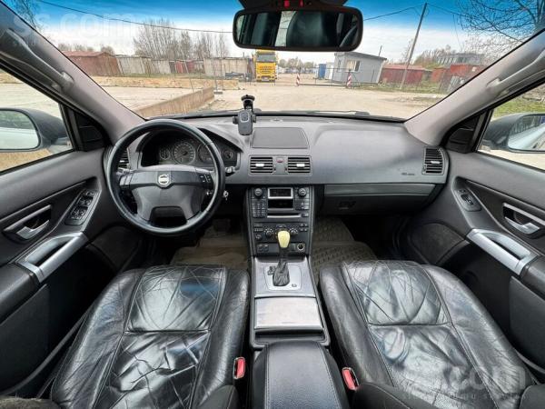 Pelēks Volvo XC90 2004 Rīga, ar dzinēja tilpumu 2.40 L un nobraukumu 0 tūkst. km par 3699 €, foto 10 vietnē AUTOMOTO.COM.LV