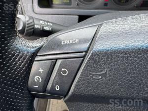 Grey Volvo XC90 2004 in Riga, with an engine capacity of 2.40 L and mileage of 0 thousand km for 3699 €, photo 15 on AUTOMOTO.COM.LV