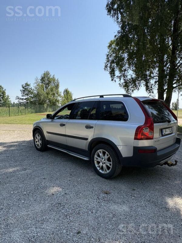 Pelēks Volvo XC90 2004 Ventspils, ar dzinēja tilpumu 2.40 L un nobraukumu 411 tūkst. km par 3150 €, foto 5 vietnē AUTOMOTO.COM.LV