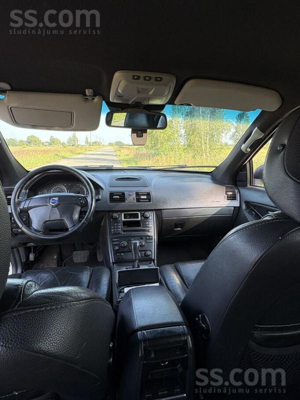 Pelēks Volvo XC90 2004 Ventspils, ar dzinēja tilpumu 2.40 L un nobraukumu 411 tūkst. km par 3150 €, foto 8 vietnē AUTOMOTO.COM.LV