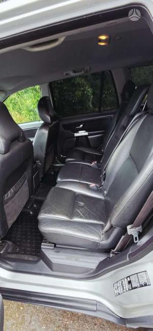 Pelēks Volvo XC90 2004 Klaipėda, ar dzinēja tilpumu 2.40 L un nobraukumu 442 tūkst. km par 3300 €, foto 10 vietnē AUTOMOTO.COM.LV