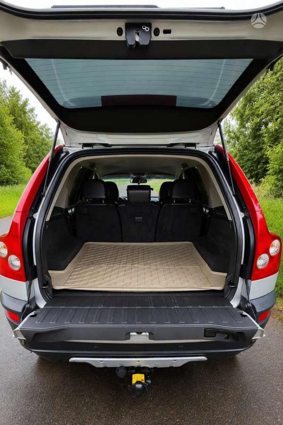Pelēks Volvo XC90 2004 Klaipėda, ar dzinēja tilpumu 2.40 L un nobraukumu 442 tūkst. km par 3300 €, foto 11 vietnē AUTOMOTO.COM.LV