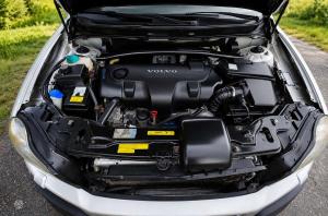 Pelēks Volvo XC90 2004 Klaipėda, ar dzinēja tilpumu 2.40 L un nobraukumu 442 tūkst. km par 3300 €, foto 12 vietnē AUTOMOTO.COM.LV