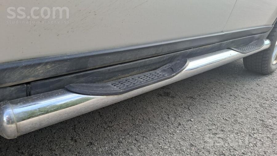 Pelēks Volvo XC90 2004 Daugavpils, ar dzinēja tilpumu 2.40 L un nobraukumu 410 tūkst. km par 2650 €, foto 10 vietnē AUTOMOTO.COM.LV