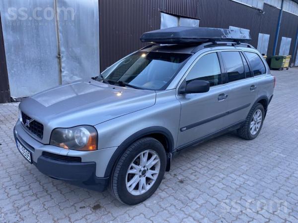 Grey Volvo XC90 2004 in Riga, with an engine capacity of 2.40 L and mileage of 0 thousand km for 3950 €, photo 1 on AUTOMOTO.COM.LV