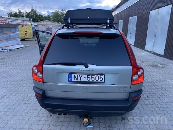 Grey Volvo XC90 2004 in Riga, with an engine capacity of 2.40 L and mileage of 0 thousand km for 3950 €, photo 5 on AUTOMOTO.COM.LV