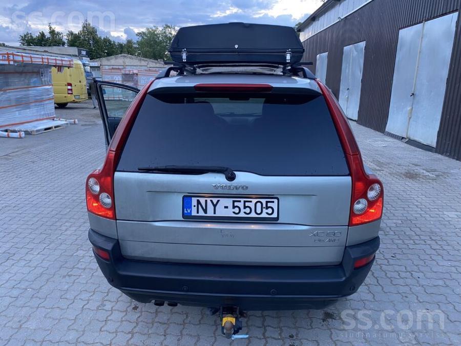 Grey Volvo XC90 2004 in Riga, with an engine capacity of 2.40 L and mileage of 0 thousand km for 3950 €, photo 6 on AUTOMOTO.COM.LV