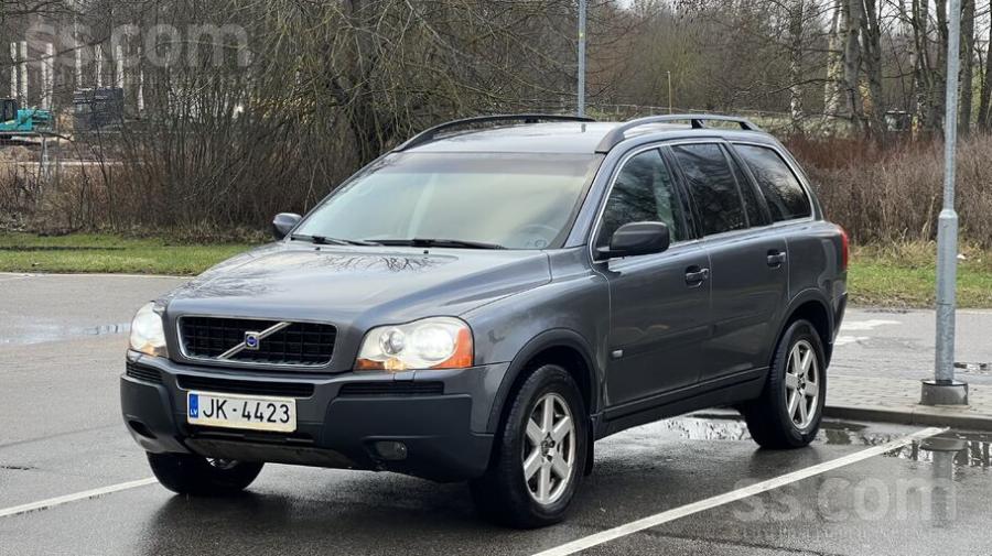 Pelēks Volvo XC90 2004 Rīga, ar dzinēja tilpumu 2.40 L un nobraukumu 345 tūkst. km par 2300 €, foto 3 vietnē AUTOMOTO.COM.LV