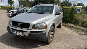 Pelēks Volvo XC90 2004 Alīta, ar dzinēja tilpumu 2.40 L un nobraukumu 347 tūkst. km par 2550 €, foto  vietnē AUTOMOTO.COM.LV
