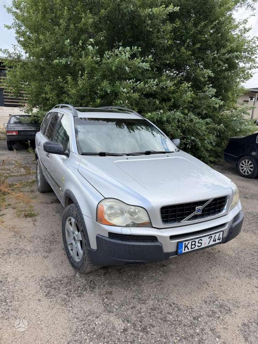 Pelēks Volvo XC90 2004 Molėtai, ar dzinēja tilpumu 2.40 L un nobraukumu 267 tūkst. km par 2000 €, foto 3 vietnē AUTOMOTO.COM.LV