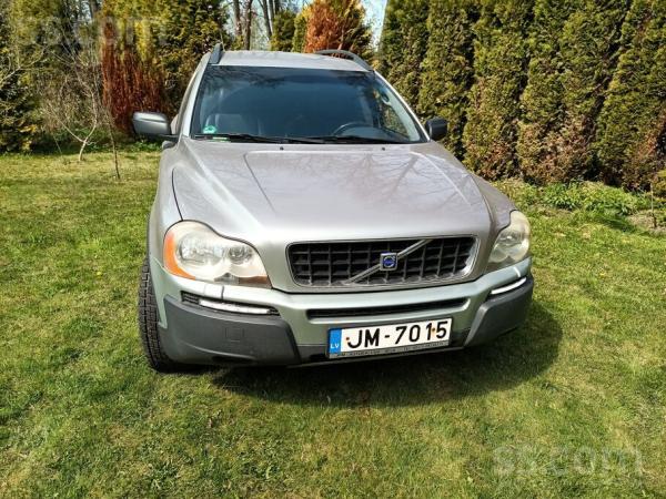 Grey Volvo XC90 2004 in Jurmala, with an engine capacity of 2.90 L and mileage of 240 thousand km for 3900 €, photo 1 on AUTOMOTO.COM.LV