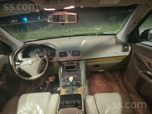 Pelēks Volvo XC90 2004 Jelgava, ar dzinēja tilpumu 2.50 L un nobraukumu 341 tūkst. km par 1500 €, foto 7 vietnē AUTOMOTO.COM.LV