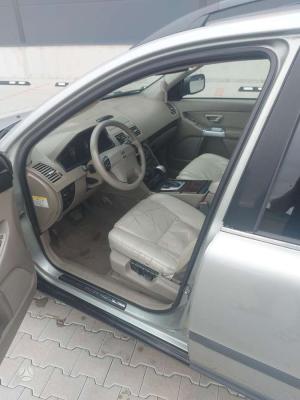 Pelēks Volvo XC90 2004 Šauļi, ar dzinēja tilpumu 2.40 L un nobraukumu 370 tūkst. km par 2750 €, foto 9 vietnē AUTOMOTO.COM.LV