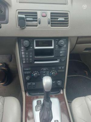 Pelēks Volvo XC90 2004 Šauļi, ar dzinēja tilpumu 2.40 L un nobraukumu 370 tūkst. km par 2750 €, foto 11 vietnē AUTOMOTO.COM.LV