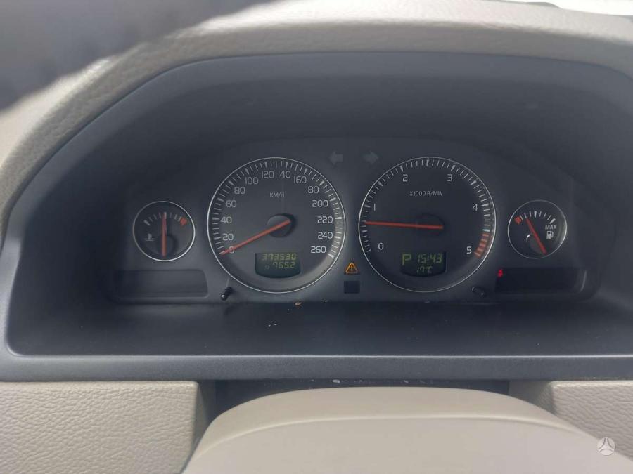 Pelēks Volvo XC90 2004 Šauļi, ar dzinēja tilpumu 2.40 L un nobraukumu 370 tūkst. km par 2750 €, foto 12 vietnē AUTOMOTO.COM.LV