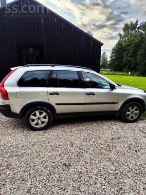Grey Volvo XC90 2004 in Talsi, with an engine capacity of 2.50 L and mileage of 415 thousand km for 2000 €, photo 3 on AUTOMOTO.COM.LV