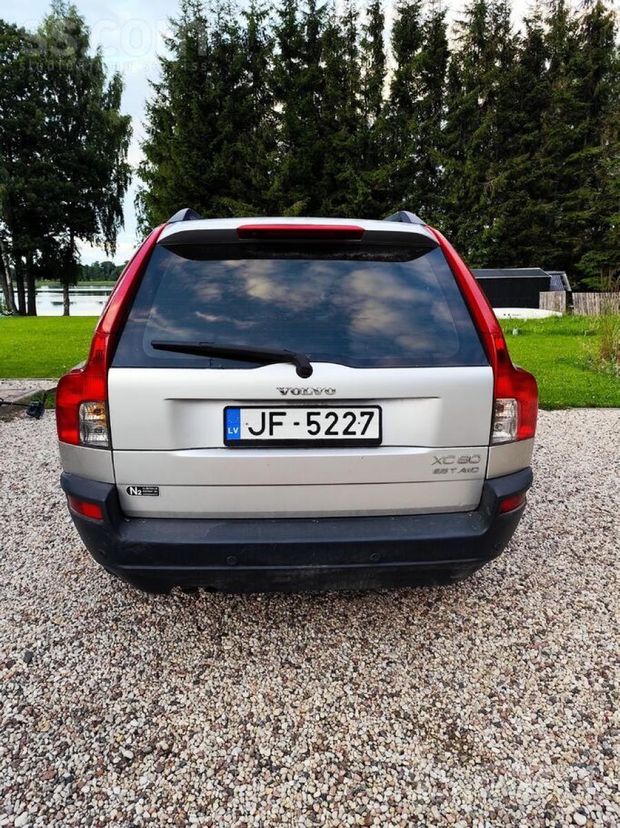 Grey Volvo XC90 2004 in Talsi, with an engine capacity of 2.50 L and mileage of 415 thousand km for 2000 €, photo 8 on AUTOMOTO.COM.LV