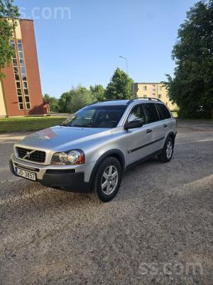Grey Volvo XC90 2004 in Saldus, with an engine capacity of 2.40 L and mileage of 458 thousand km for 2449 €, photo 4 on AUTOMOTO.COM.LV