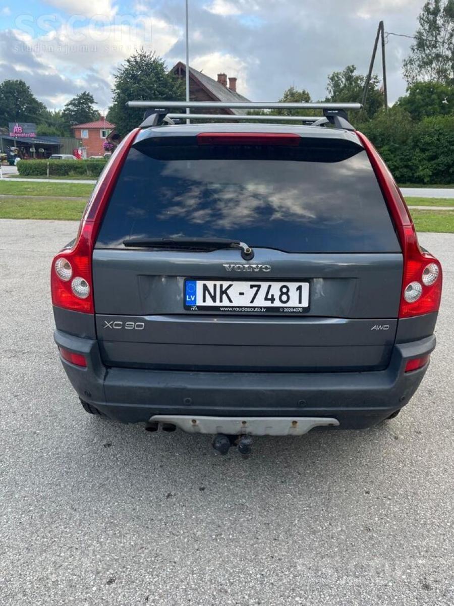 Grey Volvo XC90 2004 in Riga, with an engine capacity of 2.40 L and mileage of 537 thousand km for 3990 €, photo 10 on AUTOMOTO.COM.LV