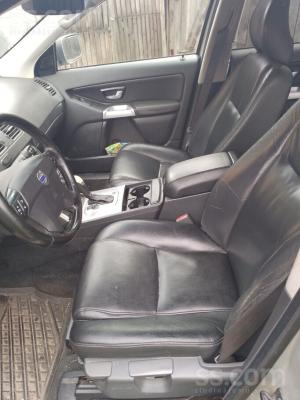 Pelēks Volvo XC90 2004 Bauska, ar dzinēja tilpumu 2.40 L un nobraukumu 419 tūkst. km par 2900 €, foto 3 vietnē AUTOMOTO.COM.LV