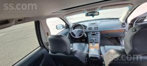 Grey Volvo XC90 2004 in Riga, with an engine capacity of 2.40 L and mileage of 386 thousand km for 3250 €, photo 14 on AUTOMOTO.COM.LV