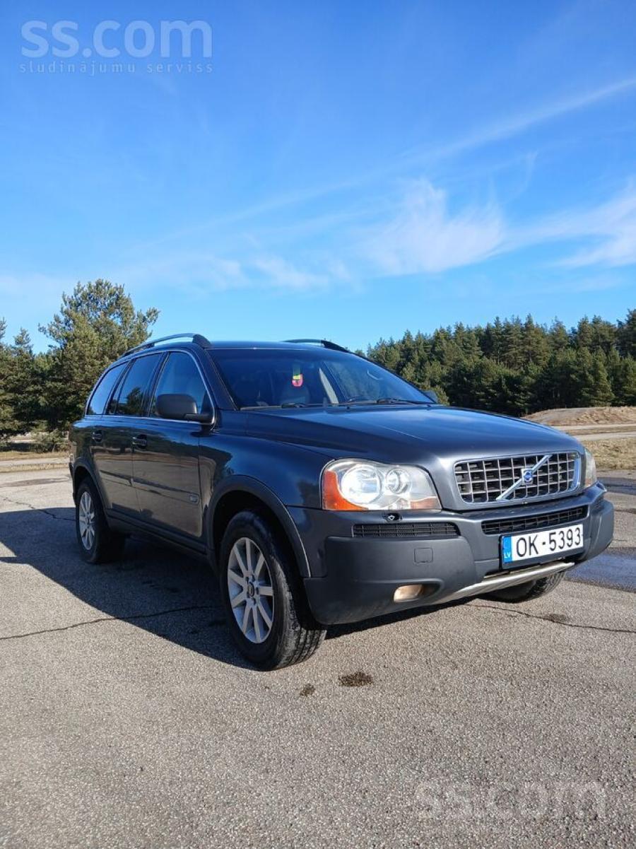 Pelēks Volvo XC90 2004 Tukums, ar dzinēja tilpumu 2.40 L un nobraukumu 414 tūkst. km par 2500 €, foto 1 vietnē AUTOMOTO.COM.LV