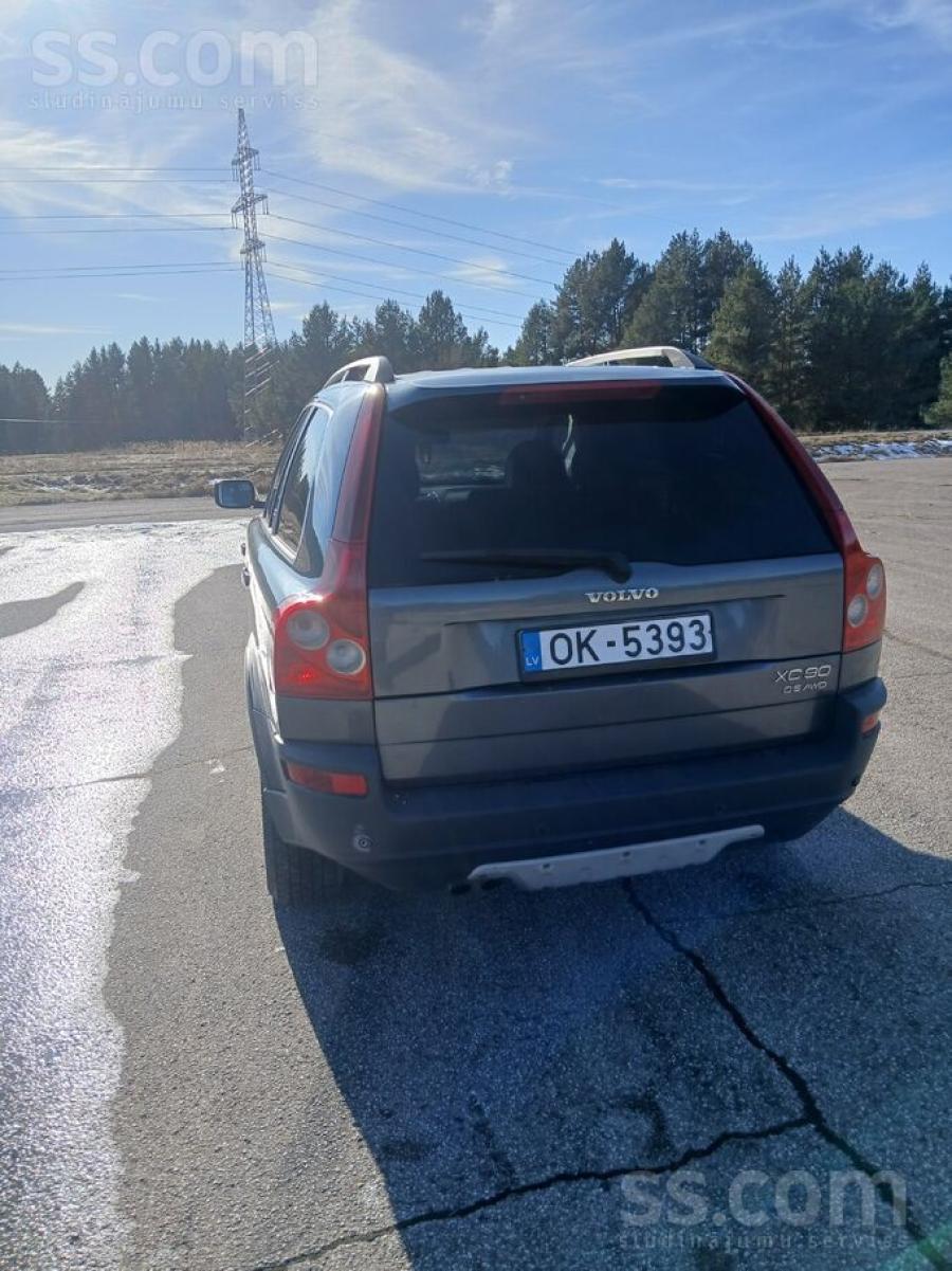 Pelēks Volvo XC90 2004 Tukums, ar dzinēja tilpumu 2.40 L un nobraukumu 414 tūkst. km par 2500 €, foto 10 vietnē AUTOMOTO.COM.LV
