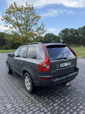 Pelēks Volvo XC90 2004 Kauņa, ar dzinēja tilpumu 2.40 L un nobraukumu 330 tūkst. km par 1999 €, foto 6 vietnē AUTOMOTO.COM.LV