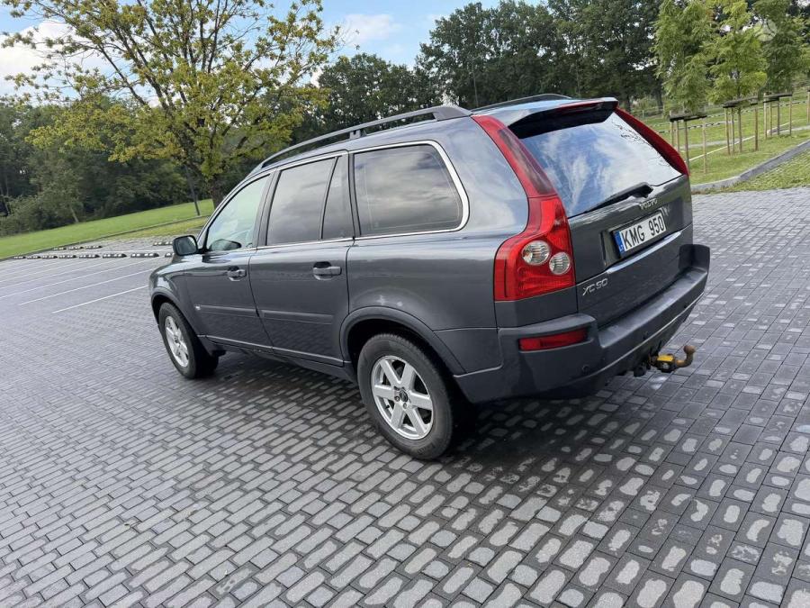 Pelēks Volvo XC90 2004 Kauņa, ar dzinēja tilpumu 2.40 L un nobraukumu 330 tūkst. km par 1999 €, foto 9 vietnē AUTOMOTO.COM.LV
