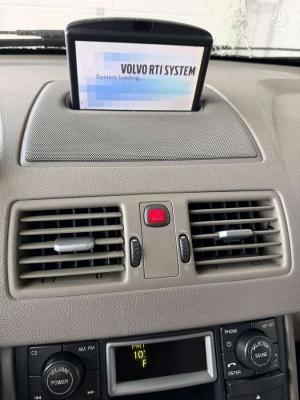 Pelēks Volvo XC90 2004 Kauņa, ar dzinēja tilpumu 2.40 L un nobraukumu 330 tūkst. km par 1999 €, foto 11 vietnē AUTOMOTO.COM.LV