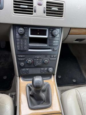 Pelēks Volvo XC90 2004 Kauņa, ar dzinēja tilpumu 2.40 L un nobraukumu 330 tūkst. km par 1999 €, foto 13 vietnē AUTOMOTO.COM.LV