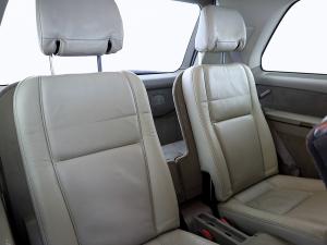 Grey Volvo XC90 2004 in Tallinn, with an engine capacity of 2.50 L and mileage of 217 thousand km for 1999 €, photo 9 on AUTOMOTO.COM.LV