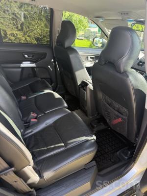 Pelēks Volvo XC90 2004 Ludza, ar dzinēja tilpumu 2.40 L un nobraukumu 340 tūkst. km par 4050 €, foto 5 vietnē AUTOMOTO.COM.LV