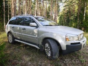 Grey Volvo XC90 2004 in Balvi, with an engine capacity of 2.40 L and mileage of 359 thousand km for 4300 €, photo 8 on AUTOMOTO.COM.LV