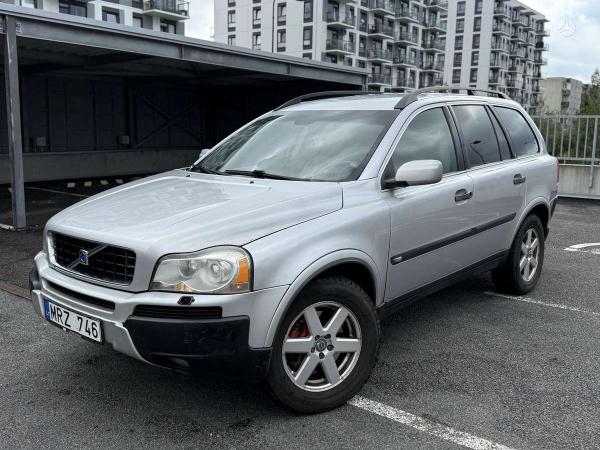 Grey Volvo XC90 2004 in Vilnius, with an engine capacity of 2.40 L and mileage of 340 thousand km for 2900 €, photo 7 on AUTOMOTO.COM.LV