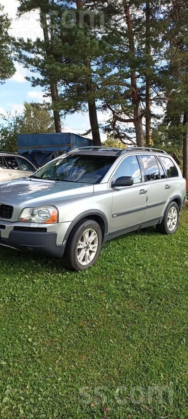 Pelēks Volvo XC90 2004 Ludza, ar dzinēja tilpumu 2.40 L un nobraukumu 380 tūkst. km par 1300 €, foto 1 vietnē AUTOMOTO.COM.LV