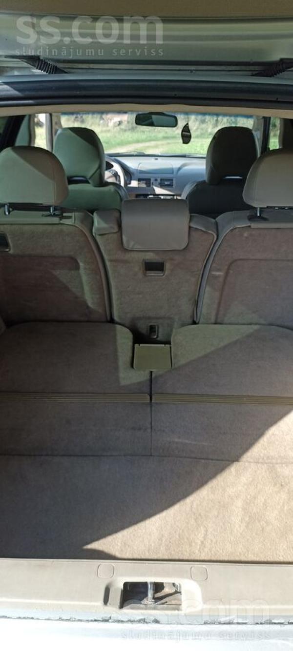 Pelēks Volvo XC90 2004 Ludza, ar dzinēja tilpumu 2.40 L un nobraukumu 380 tūkst. km par 1300 €, foto 6 vietnē AUTOMOTO.COM.LV