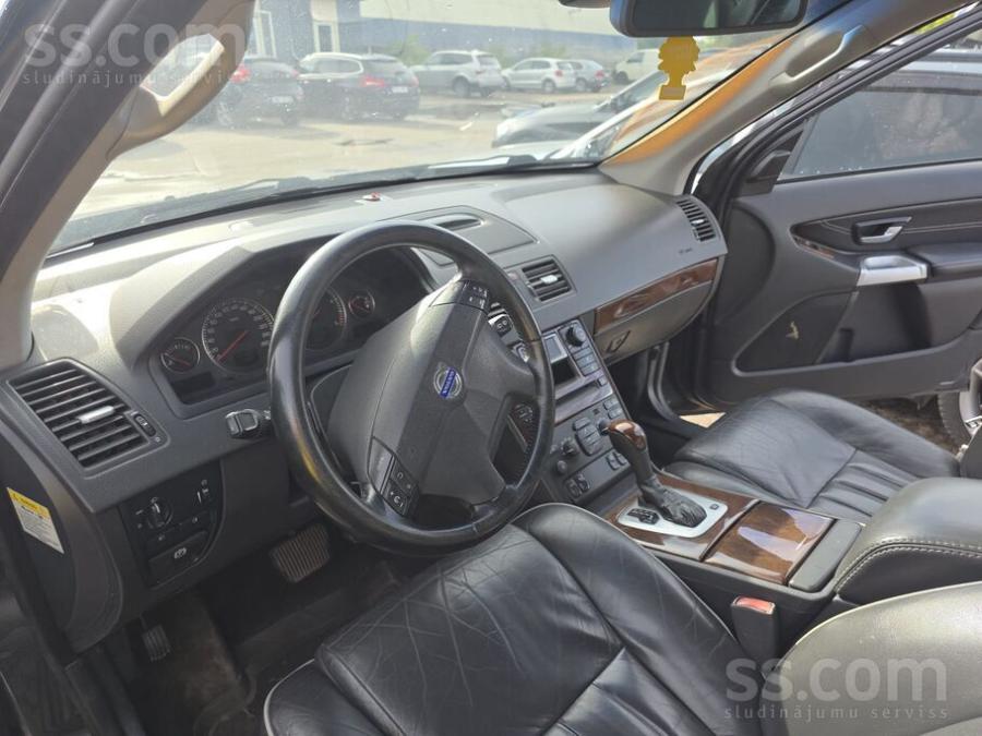Серый Вольво ХС90 2004 в Огре, объемом двигателя 2.40 л и пробегом 403 тыс. км за 2000 €, фото 14 на AUTOMOTO.COM.LV