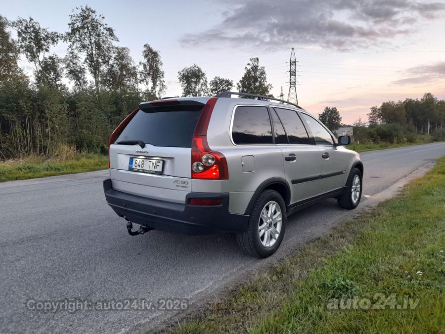 Серый Вольво ХС90 2004 в Пайде, объемом двигателя 2.40 л и пробегом 387 тыс. км за 5450 €, фото 3 на AUTOMOTO.COM.LV