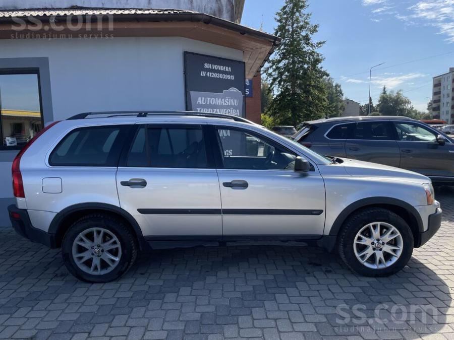 Pelēks Volvo XC90 2004 Talsi, ar dzinēja tilpumu 2.40 L un nobraukumu 421 tūkst. km par 1850 €, foto 3 vietnē AUTOMOTO.COM.LV