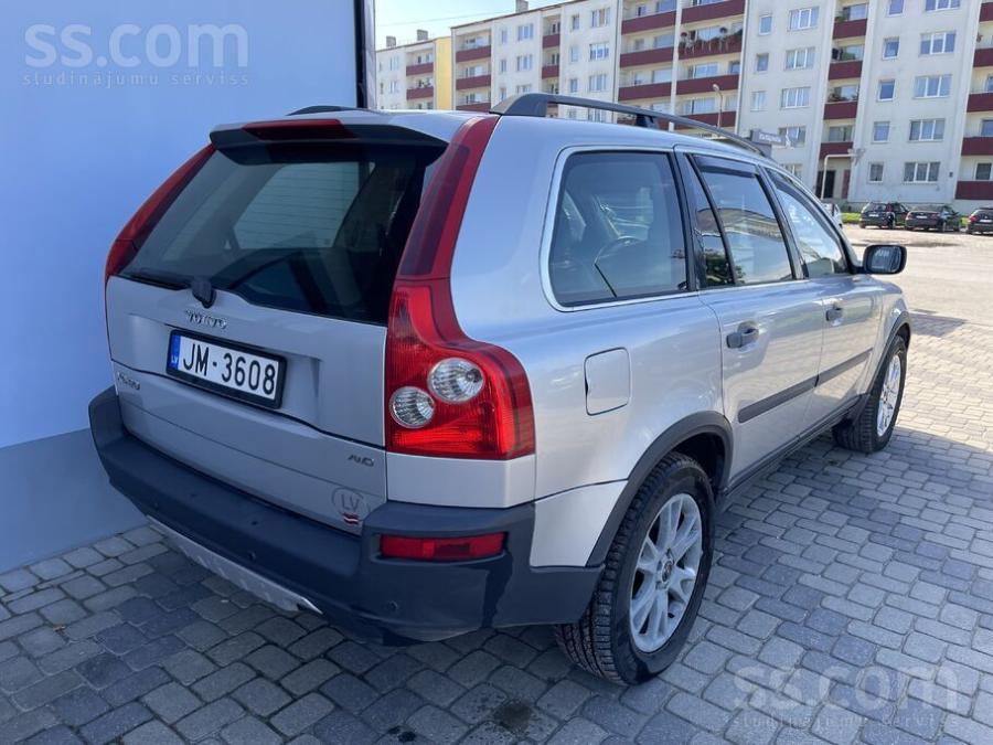 Pelēks Volvo XC90 2004 Talsi, ar dzinēja tilpumu 2.40 L un nobraukumu 421 tūkst. km par 1850 €, foto 4 vietnē AUTOMOTO.COM.LV