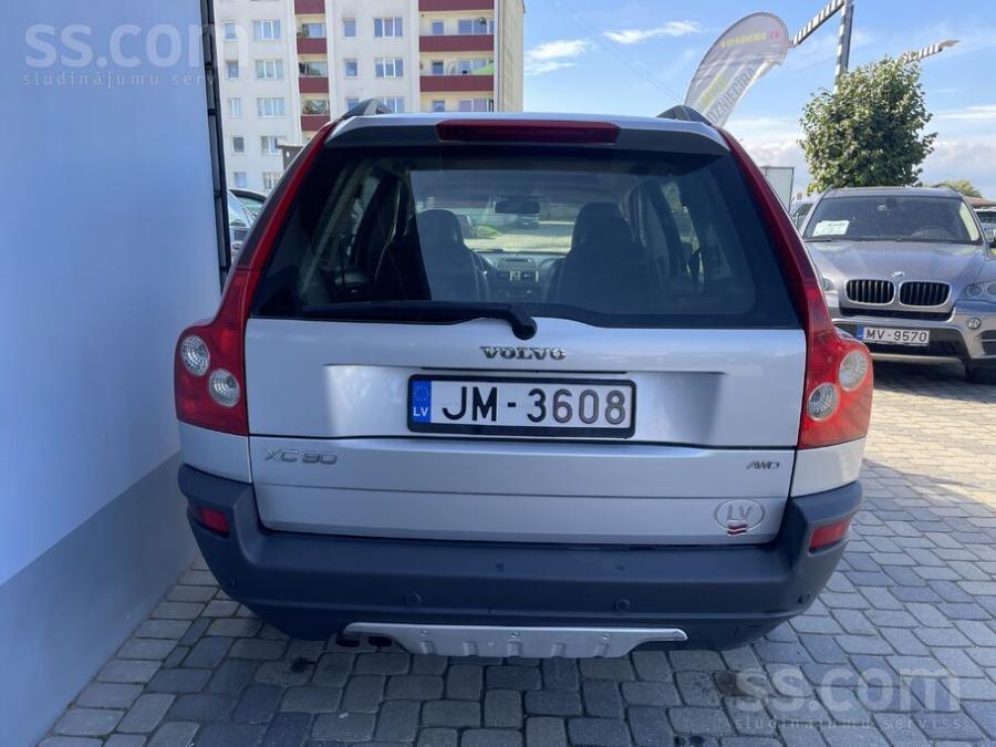 Pelēks Volvo XC90 2004 Talsi, ar dzinēja tilpumu 2.40 L un nobraukumu 421 tūkst. km par 1850 €, foto 5 vietnē AUTOMOTO.COM.LV