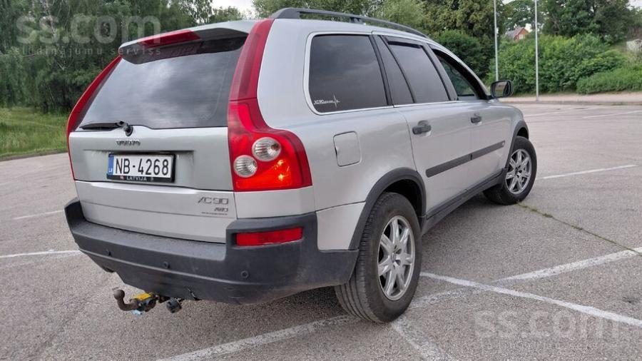 Серый Вольво ХС90 2004 в Краслава, объемом двигателя 2.40 л и пробегом 353 тыс. км за 2700 €, фото 4 на AUTOMOTO.COM.LV